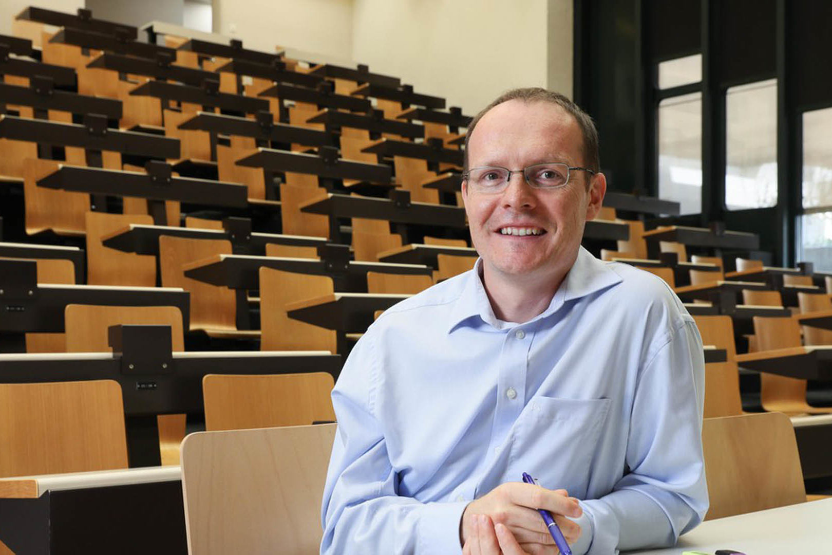 A large-scale flipped classroom experiment - Teaching - 2018 - EPFL ...