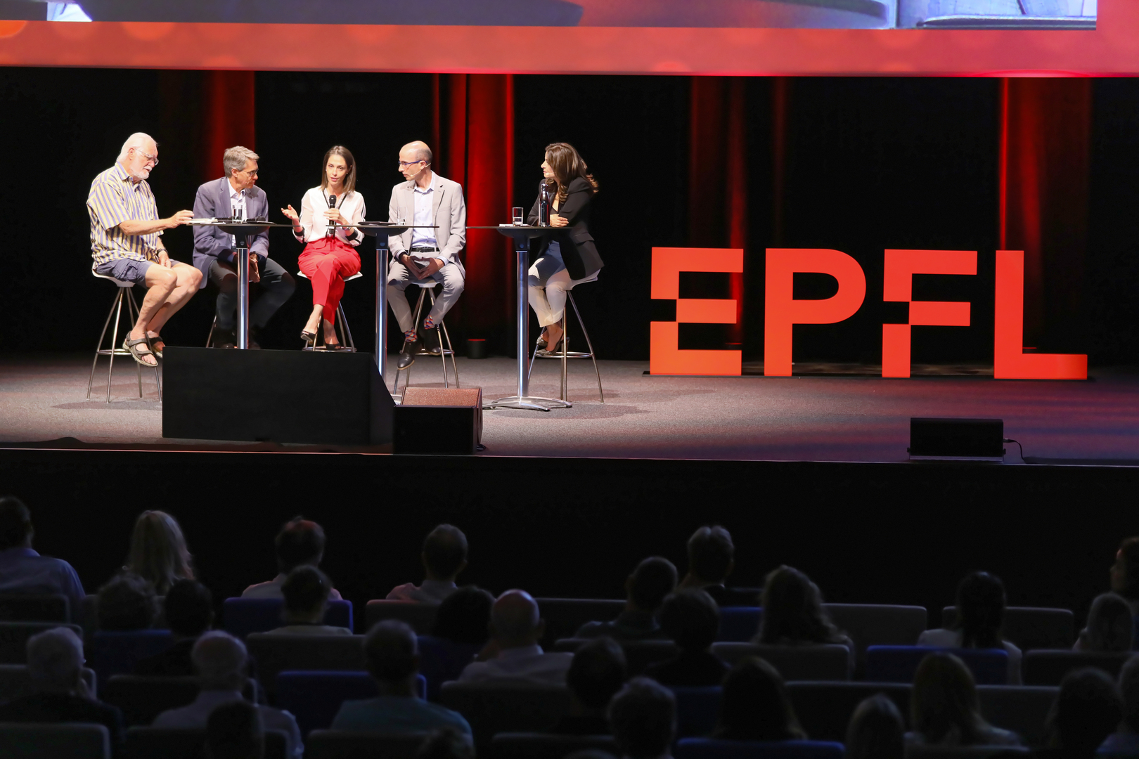 Yuval Noah Harari füllt die Säle der EPFL - Campus - 2019 - EPFL . Jahresbericht